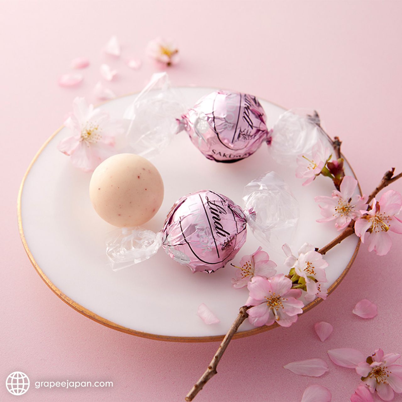 Pink sakura is a blossoming flavor trend in pastry and chocolate ...
